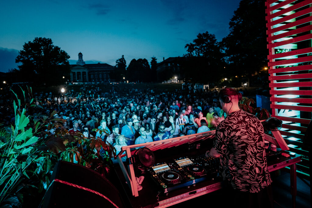 Nü Androids Presents International DJ Group Anjunadeep - The Parks DC ...